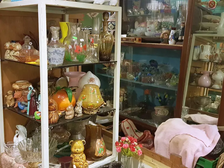 Second hand store Junk Garage - Bangkok