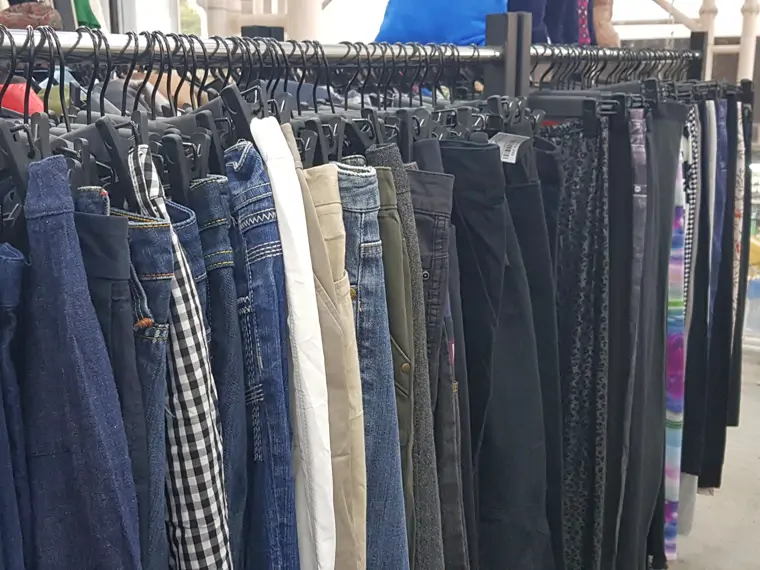 Used clothing store MF Mart Ipoh